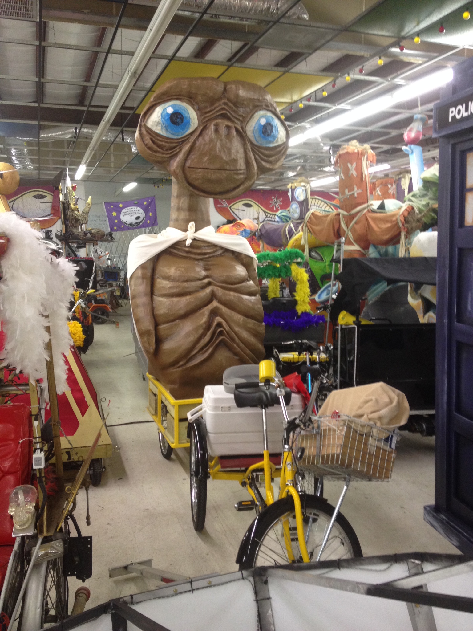 ET Prop – Carnival Sculpture